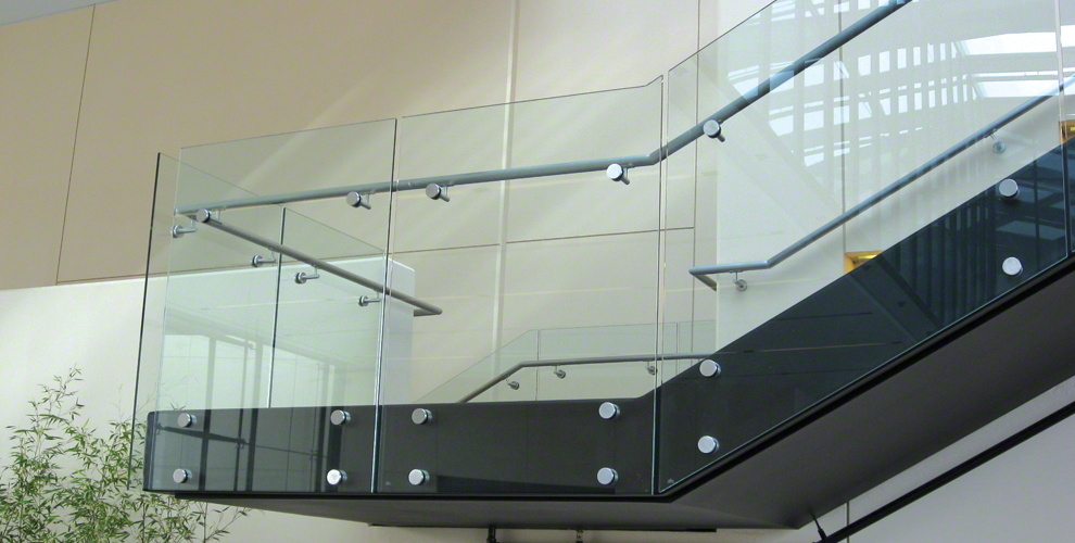 SRS Railing Systems Installation Image Gallery of C.R. Laurence TAPER ...